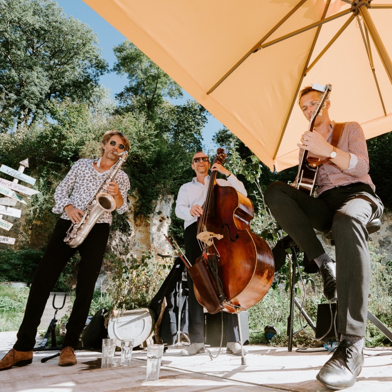 Sunny Jazz Trio - Toon Meijer